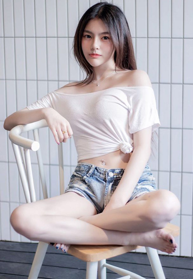 เน็ตไอดอล EingEing Srt น้องอิ๋งอิ๋งขาวใสยังกับบาร์บี้ - แนะนำ ร้านเหล้านั่งชิว พีอาร์สวย ดูหนุ่ม ...