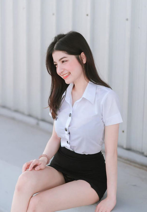 สาวน่ารักสุดฮอต Natcha Chaiprapa อกใหญ่ขาวละมุนตา - แนะนำ ร้านเหล้านั่งชิว พีอาร์สวย ดูหนุ่มหล่อ ...