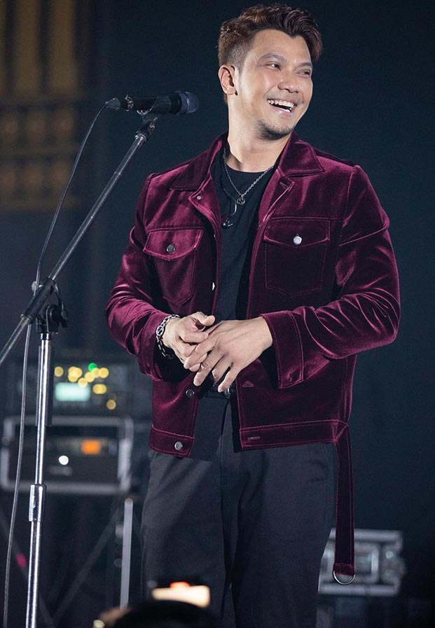 หนุ่ม กะลา นักร้องเสียงคุณภาพที่ใช้ชีวิตอยู่นอกกะลาจนทำให้ชีวิตประสบ ...