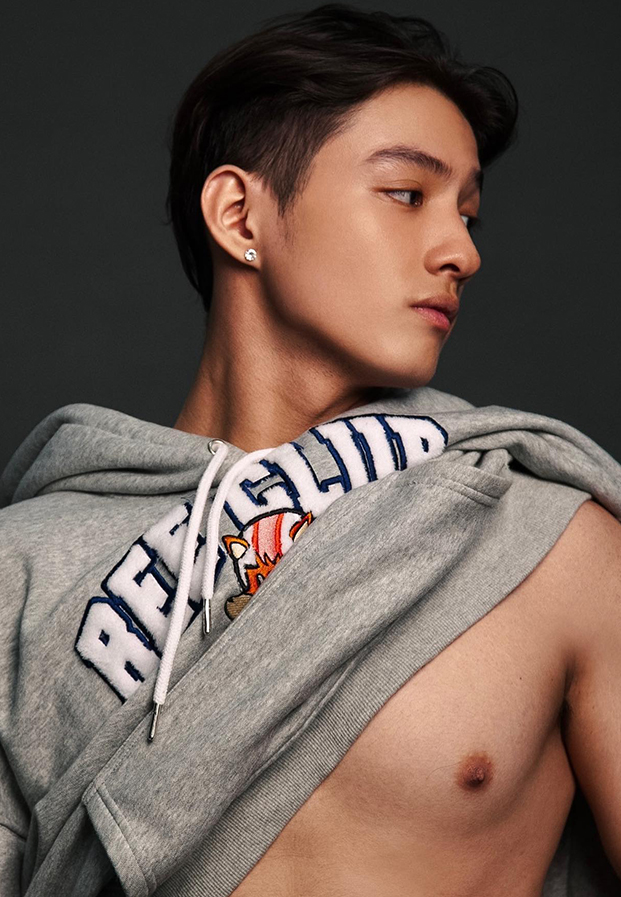 Duc Vuong เปิดวาร์ปนายแบบสายเซ็กซี่ จัดเต็มทุกความเร้าร้อน ผลงานฮอต 18+