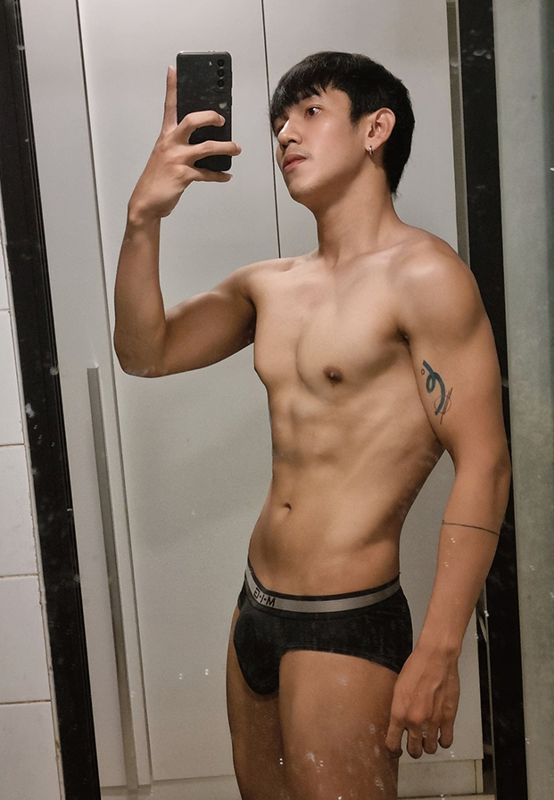 Prinyawat เปิดวาร์ปหนุ่มหล่อเน็ตไอดอล หุ่นแซ่บน่ามอง ผลงานเด็ดโดนใจ