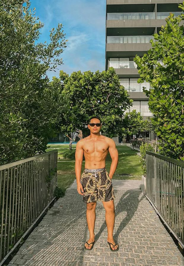 Sky Sorawit เปิดวาร์ปนายแบบคมเข้ม กล้ามแน่น เป้าตุงลำใหญ่มาก