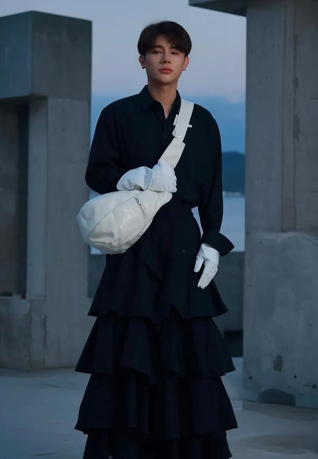 Thinnakrit Teerachat เปิดวาร์ปหนุ่มครีเอเตอร์ สายนายแบบ ไอดอลกล้ามแน่น